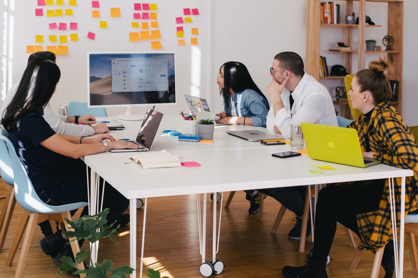 5 Signs You Need Customized Desktop Applications | Axis Software